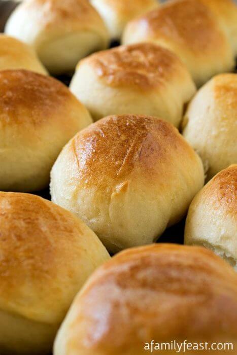 Dinner Rolls - A Family Feast®