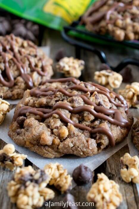 Crunchie Munchie Cookies - A Family Feast®