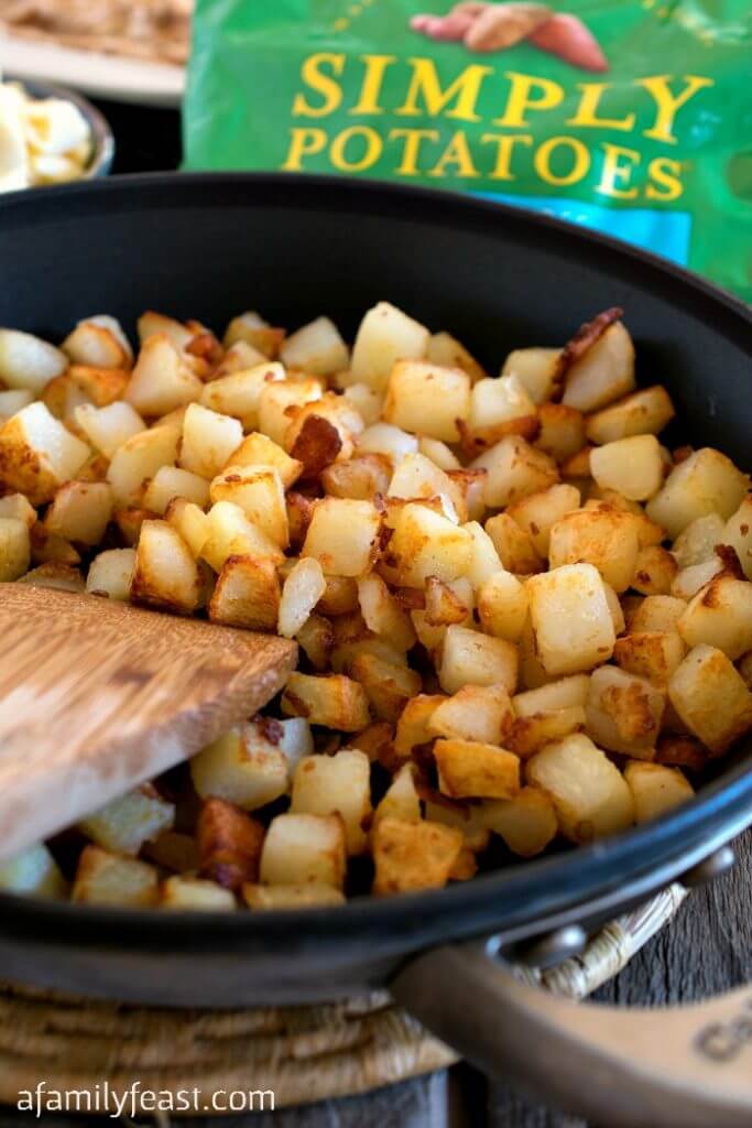 Poutine-Style Turkey, Gravy and Potatoes - A Family Feast®