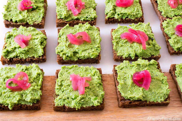 Minted Green Pea Puree - A Family Feast®