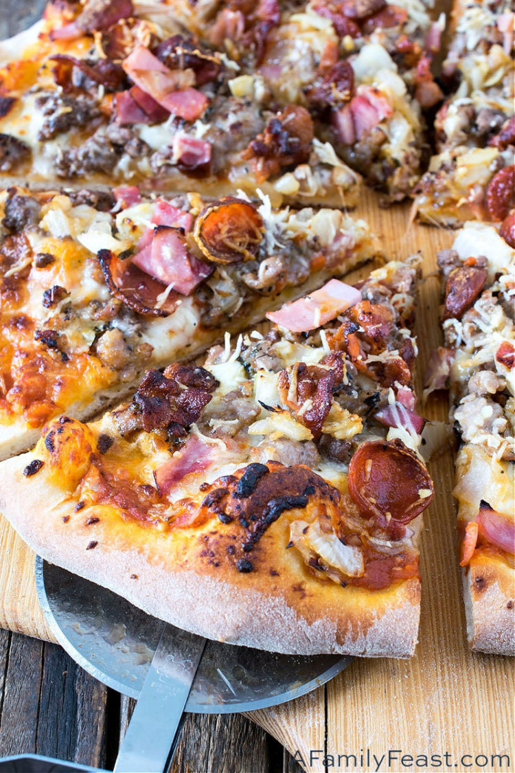 Meat Lover’s Pizza - A Family Feast®