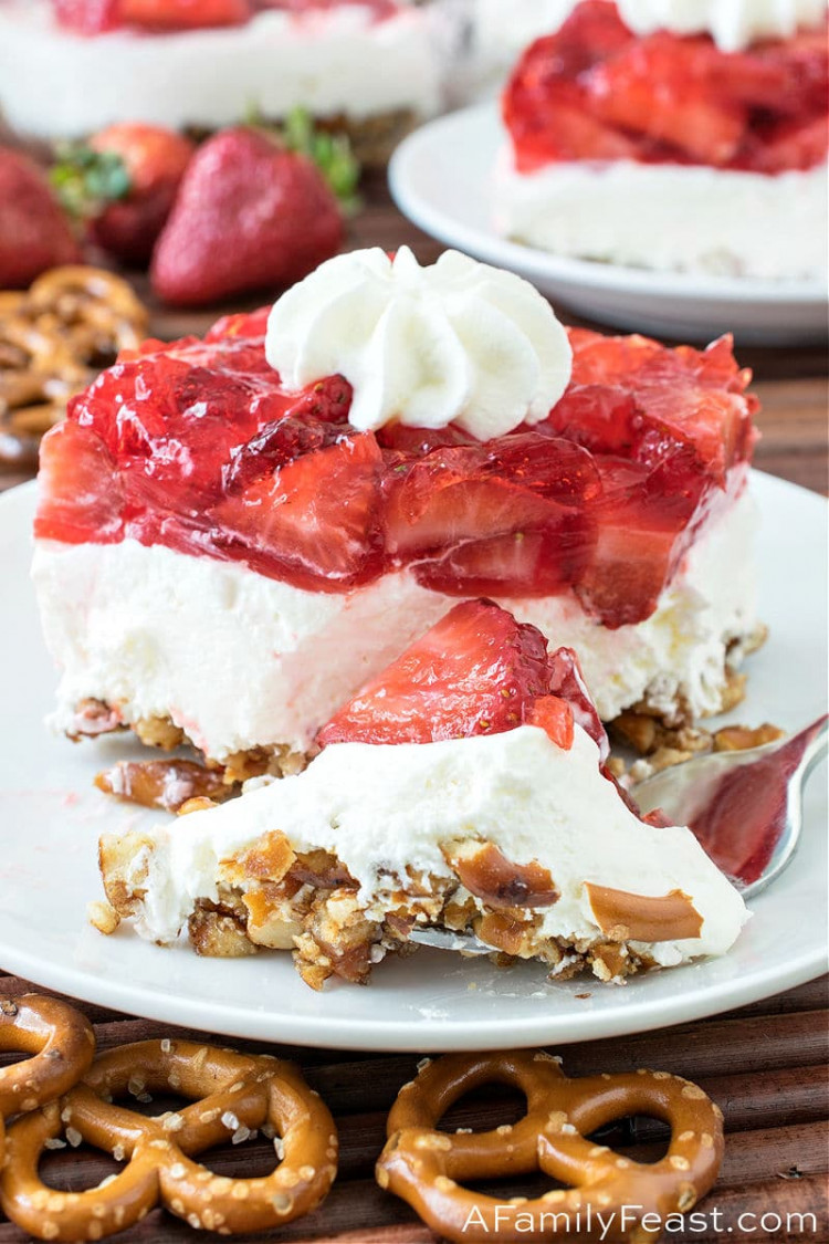 Strawberry Pretzel Salad - A Family Feast®