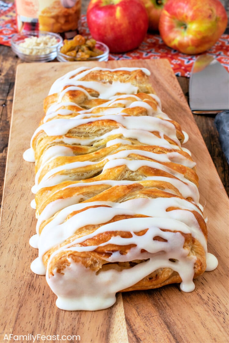 Easy Apple Strudel - A Family Feast®