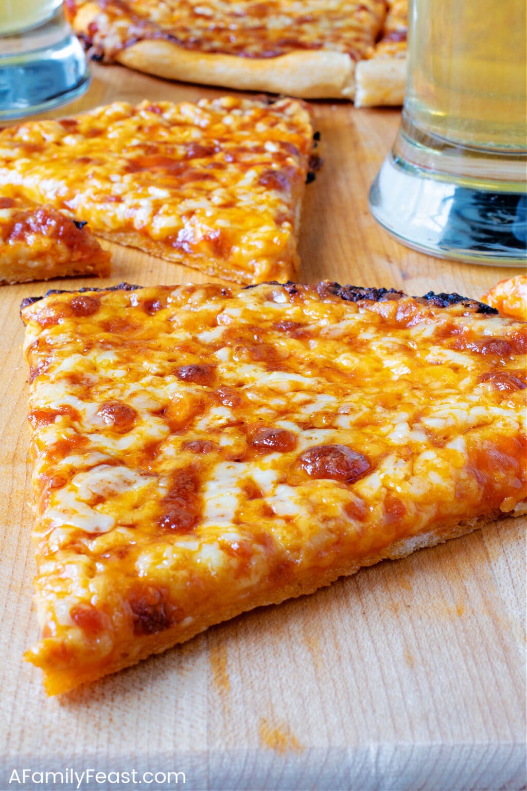 South Shore Bar Pizza - A Family Feast®