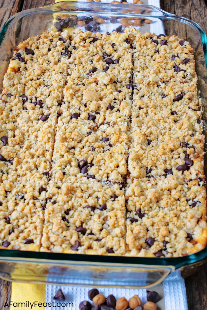 Chocolate Chip Caramel Crumble Bars - A Family Feast®