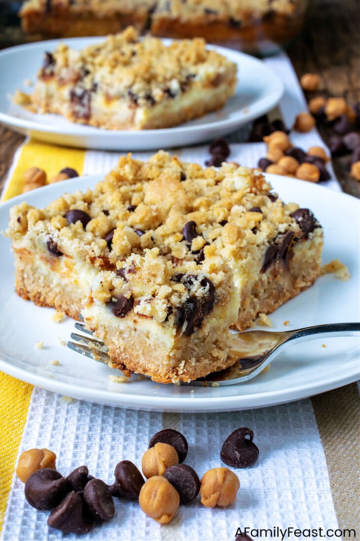 Chocolate Chip Caramel Crumble Bars - A Family Feast®