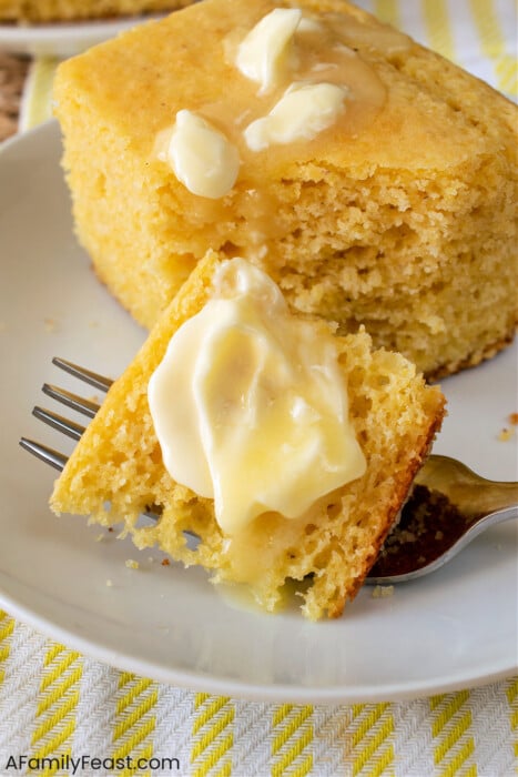 Quick and Easy Cornbread - A Family Feast®